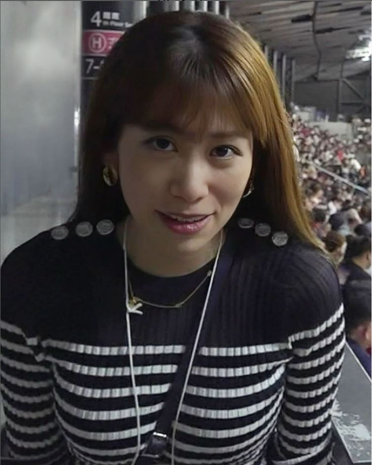 「裸に見える服」も計算だったのか…！「NHKらしくなすぎる」中川安奈アナのぶっちゃけキャラな素顔（週刊現代） - 2ページ目 | マネー現代 | 講談社